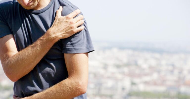 Armschmerzen & Herzinfarkt | Andere Ursachen für Schulter- und ...