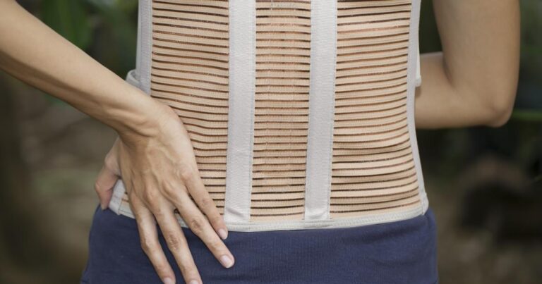 Genesung einer gebrochenen Rippe | Behandlung & Heilungszeit einer ...