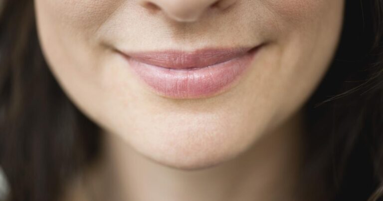Lippen-Symptome - Symptome, Ursachen, Behandlungen - Dr.med.Julia.com