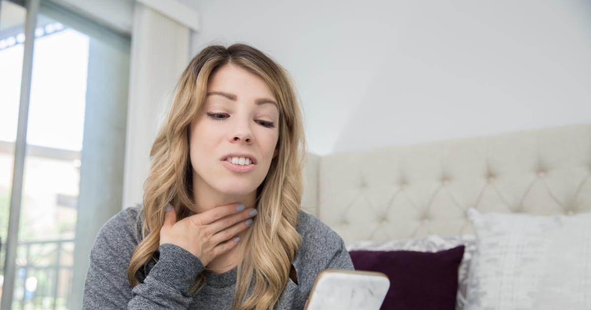 Warum fühlt es sich an, als ob Popcorn in meinem Hals stecken würde ...